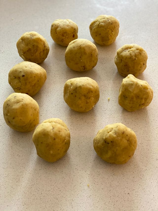 Gujarati Gari Rotli – Nadia's Meza recipes