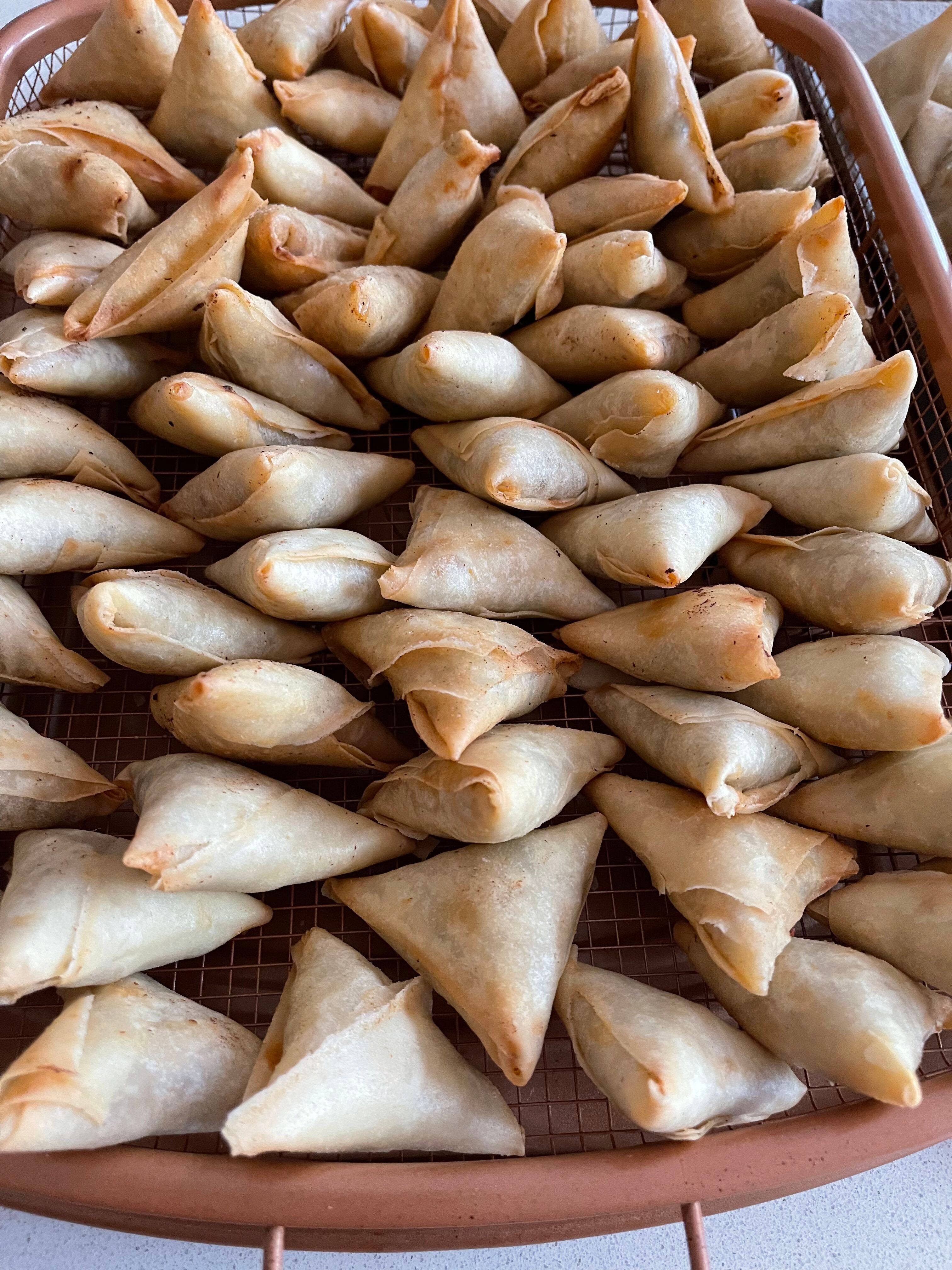 Samosa (East African Style Chicken ~ Beef or Lamb) – Nadia's Meza recipes