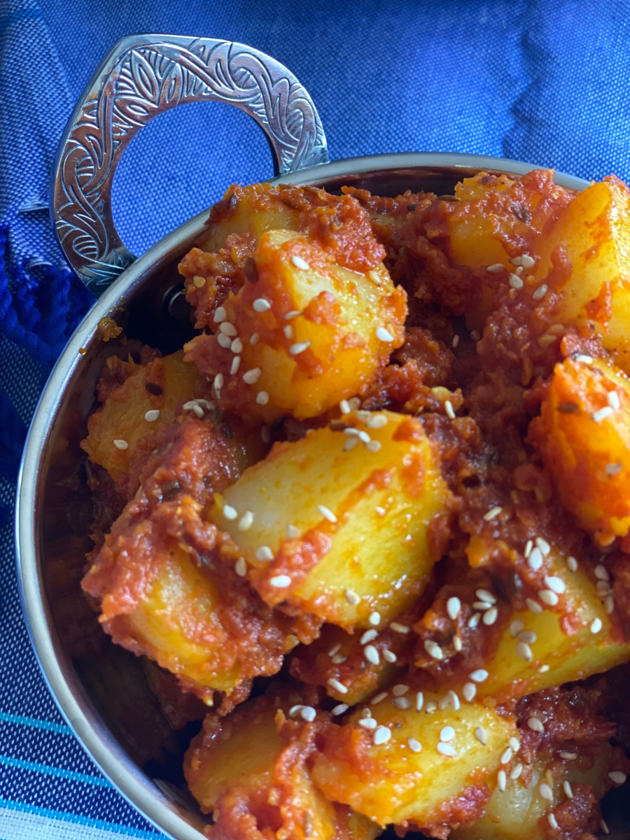 Cirio Wara Bateta (Garlic Potatoes) – Nadia's Meza recipes