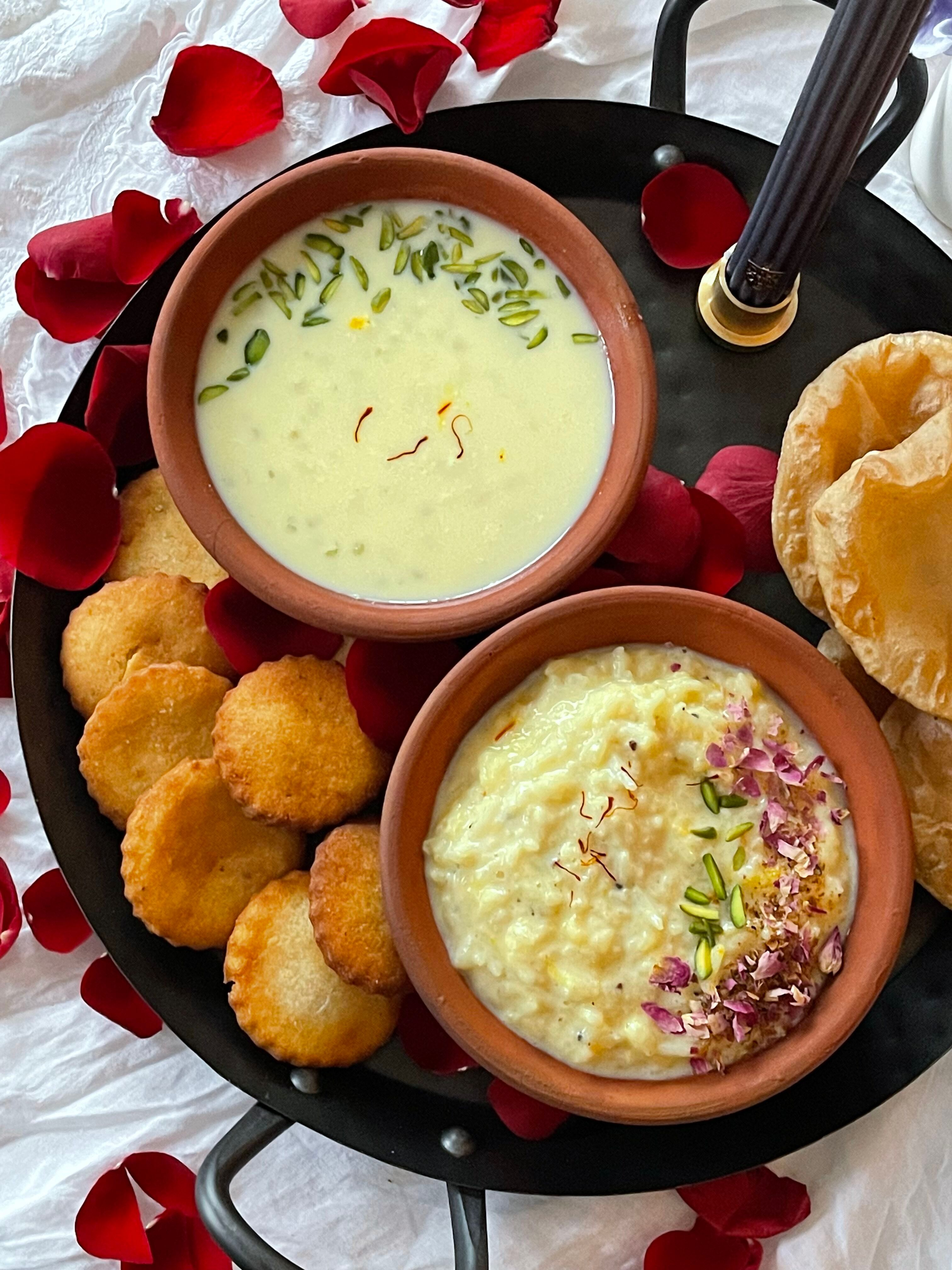 Kheer, Sago Kheer, Puri and Meethi Tikkya (Indian Rice and Sago Pudding ...