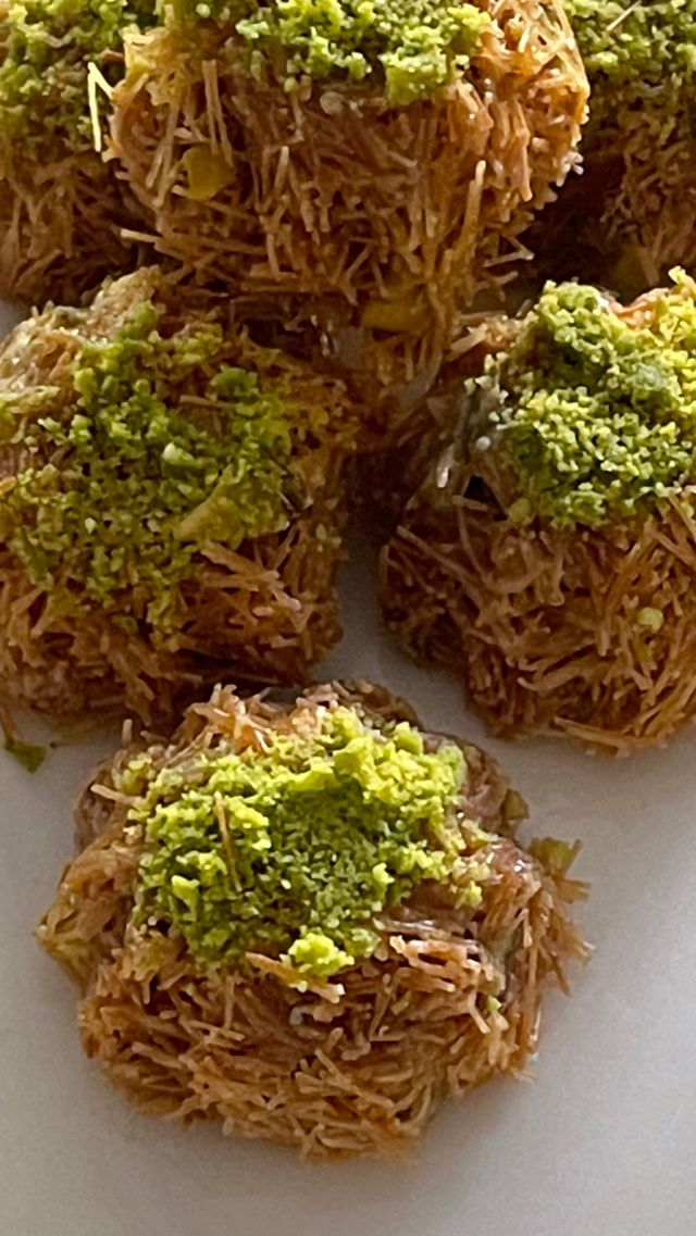 Vileja vya Tambi (Sweet Roasted Vermicelli Bites) – Nadia's Meza recipes