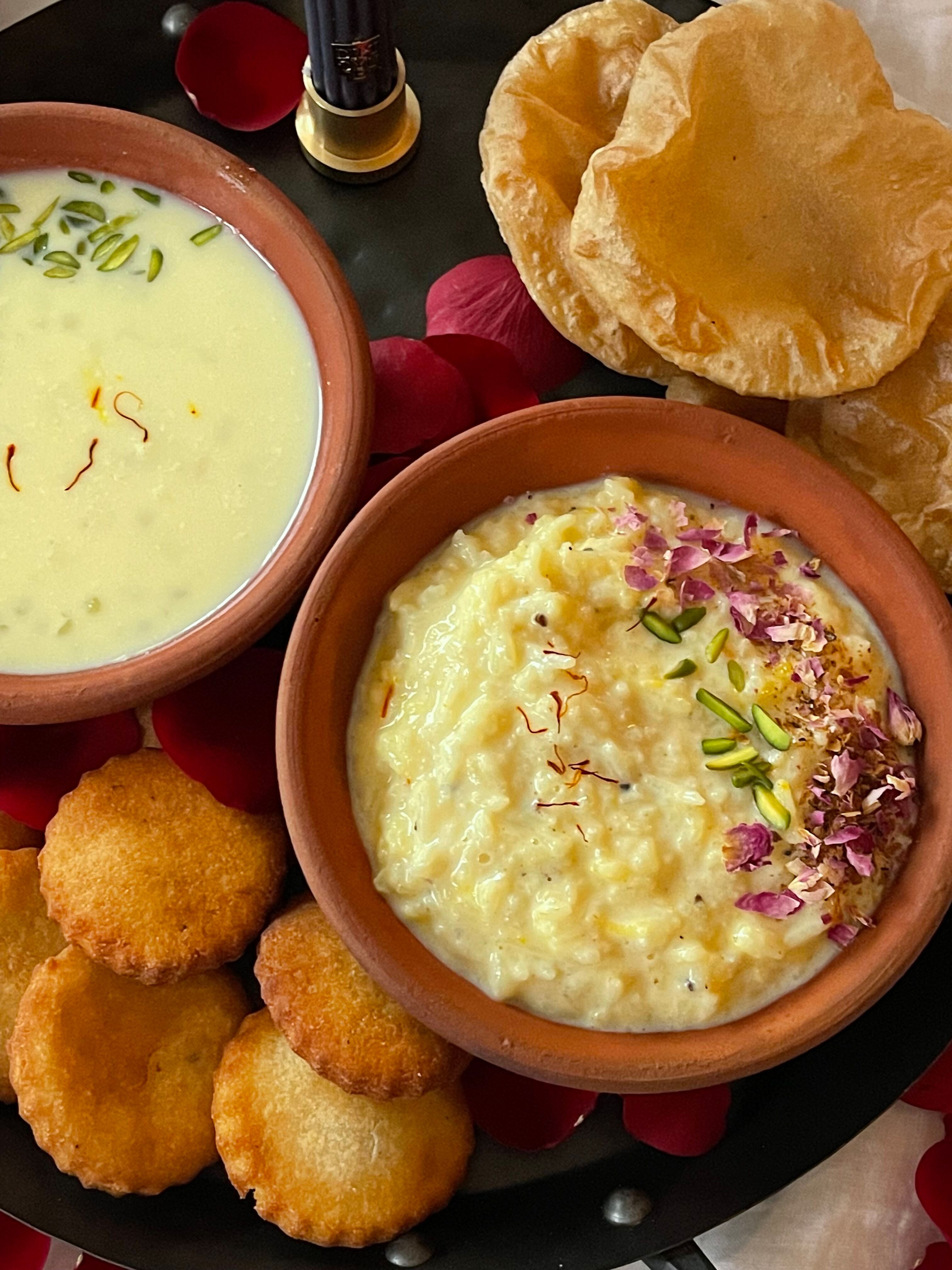 Kheer, Sago Kheer, Puri and Meethi Tikkya (Indian Rice and Sago Pudding ...
