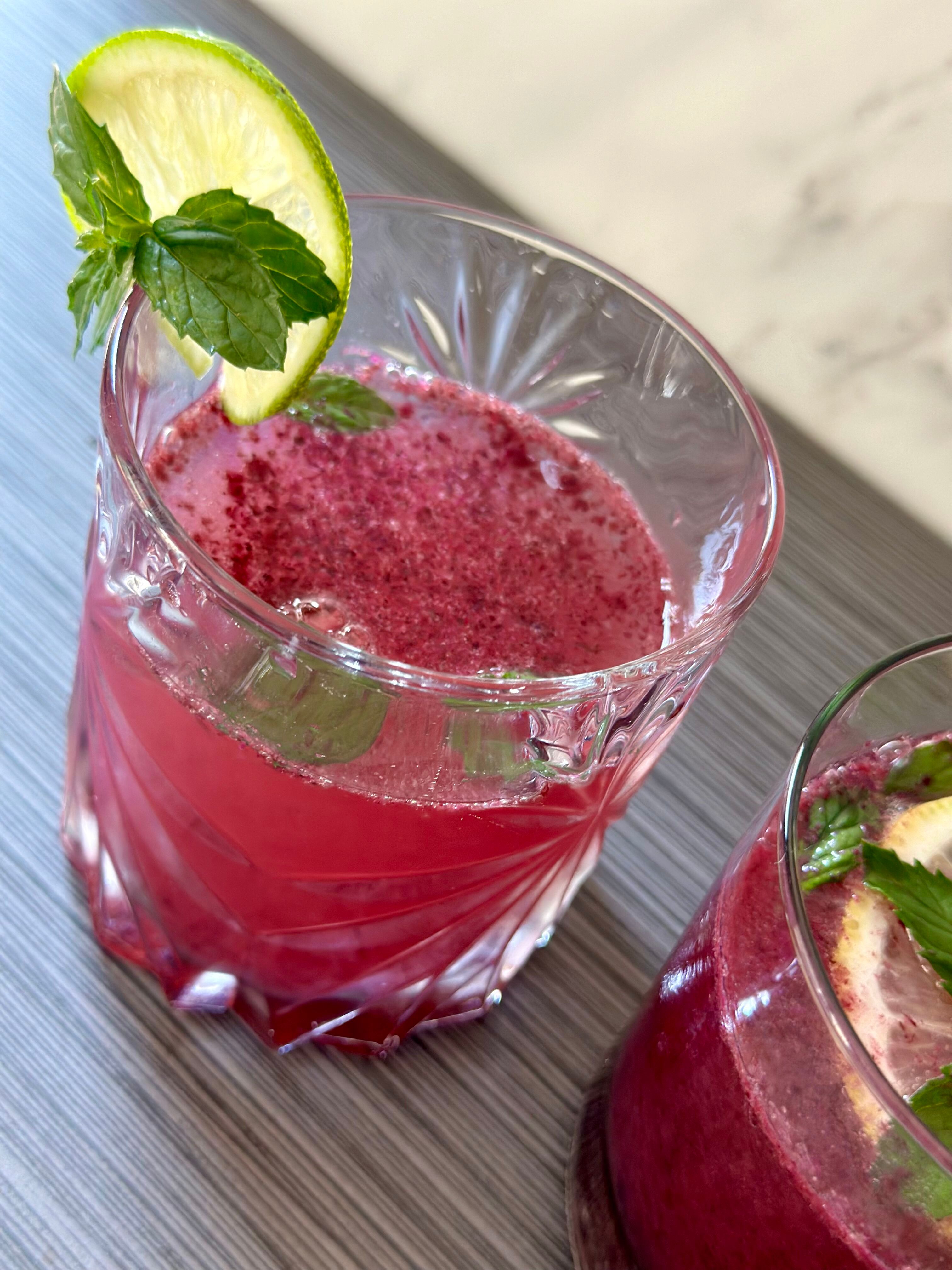 Jambu Mojito (Indian Black Plum Mocktail) – Nadia's Meza recipes